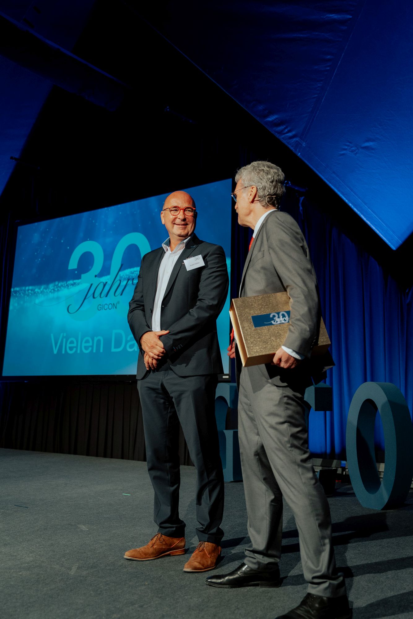 GICON feiert 30 Jahre, 30 Jahre „Engineering the Future“ - www.gicon.de / DE